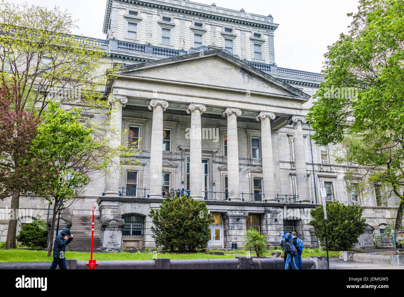Montreal, Canada - May 26, 2017: Palais de justice courthouse city hall ...