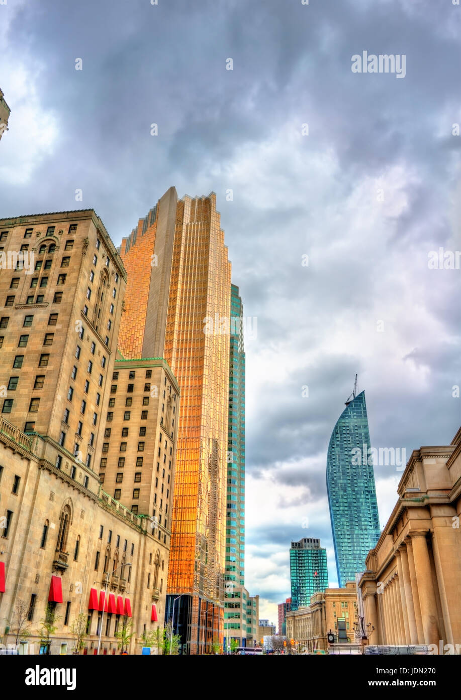 Famous buildings in ontario hi-res stock photography and images - Alamy