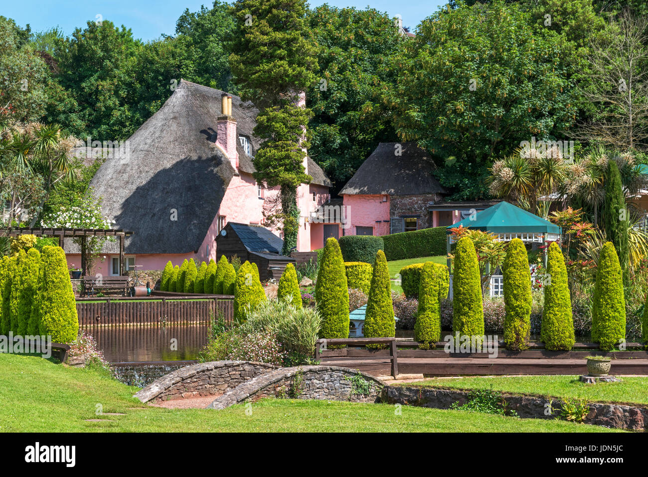 Cockington village hi-res stock photography and images - Alamy