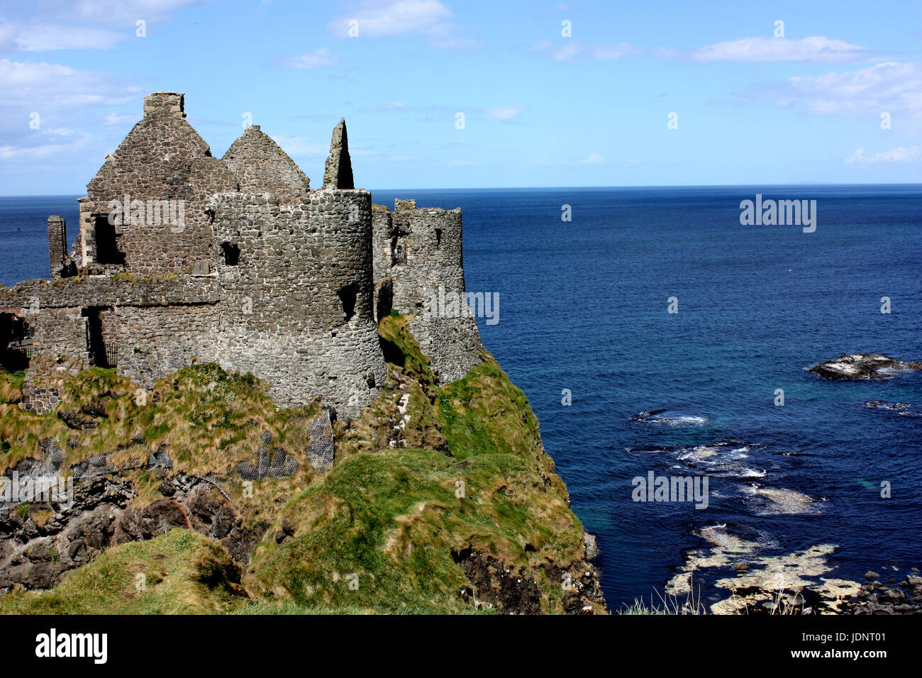 Dunluce castle giants causeway hi-res stock photography and images - Alamy