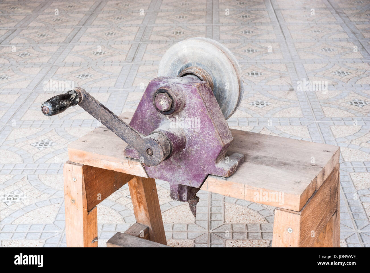 Hand Grinding Machine