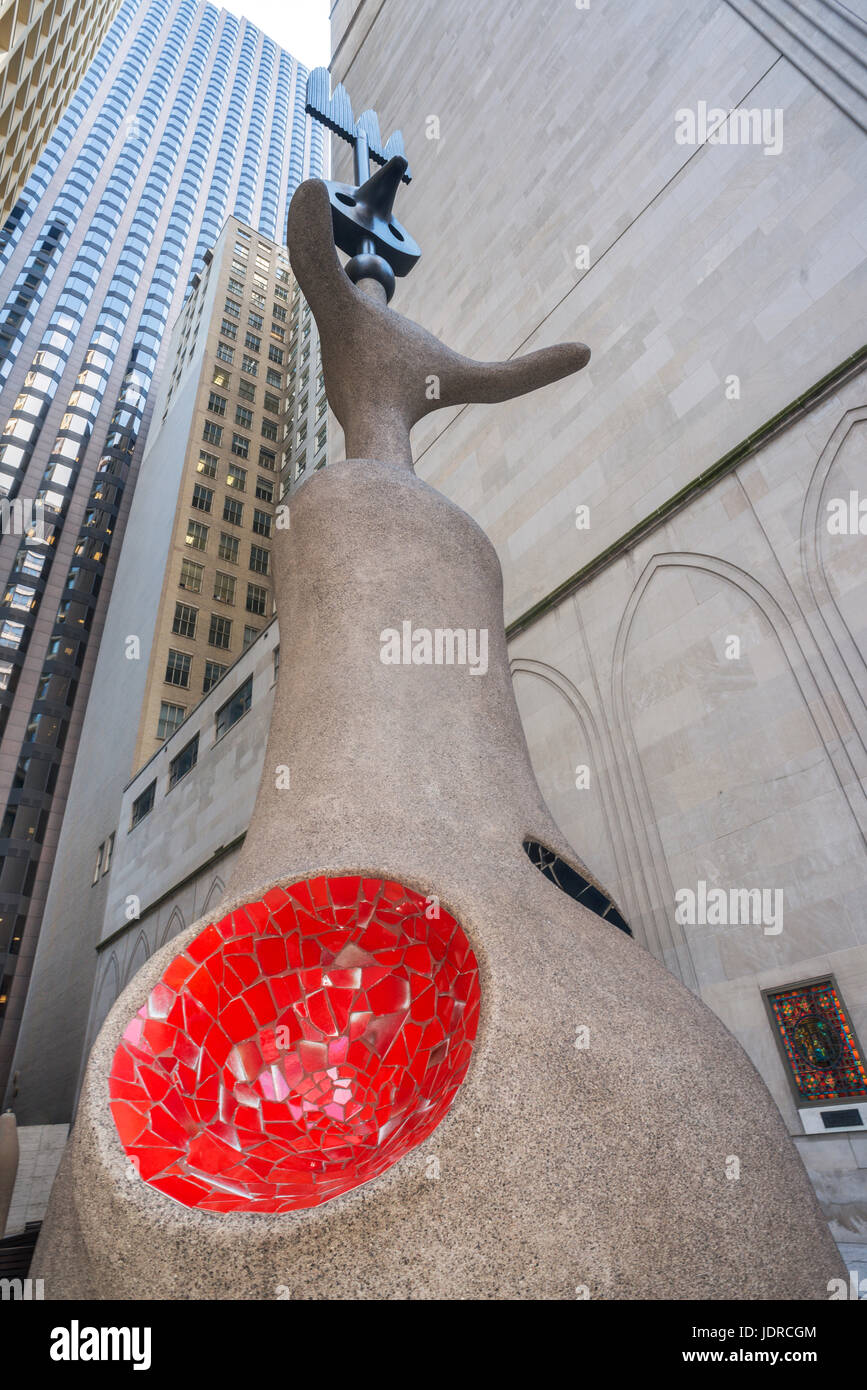 Artwork Joan Miro Sun Monn and Star Sculpture on Washigton St Chicago ...