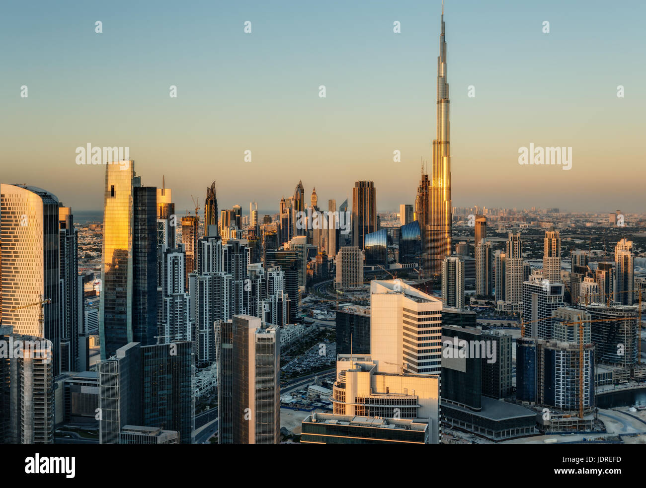 Dubais skyscrapers hi-res stock photography and images - Alamy