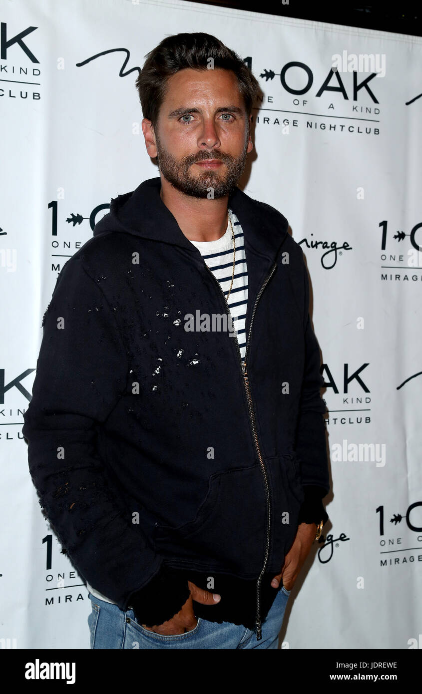Scott Disick celebrates his birthday at 1Oak nightclub inside The ...
