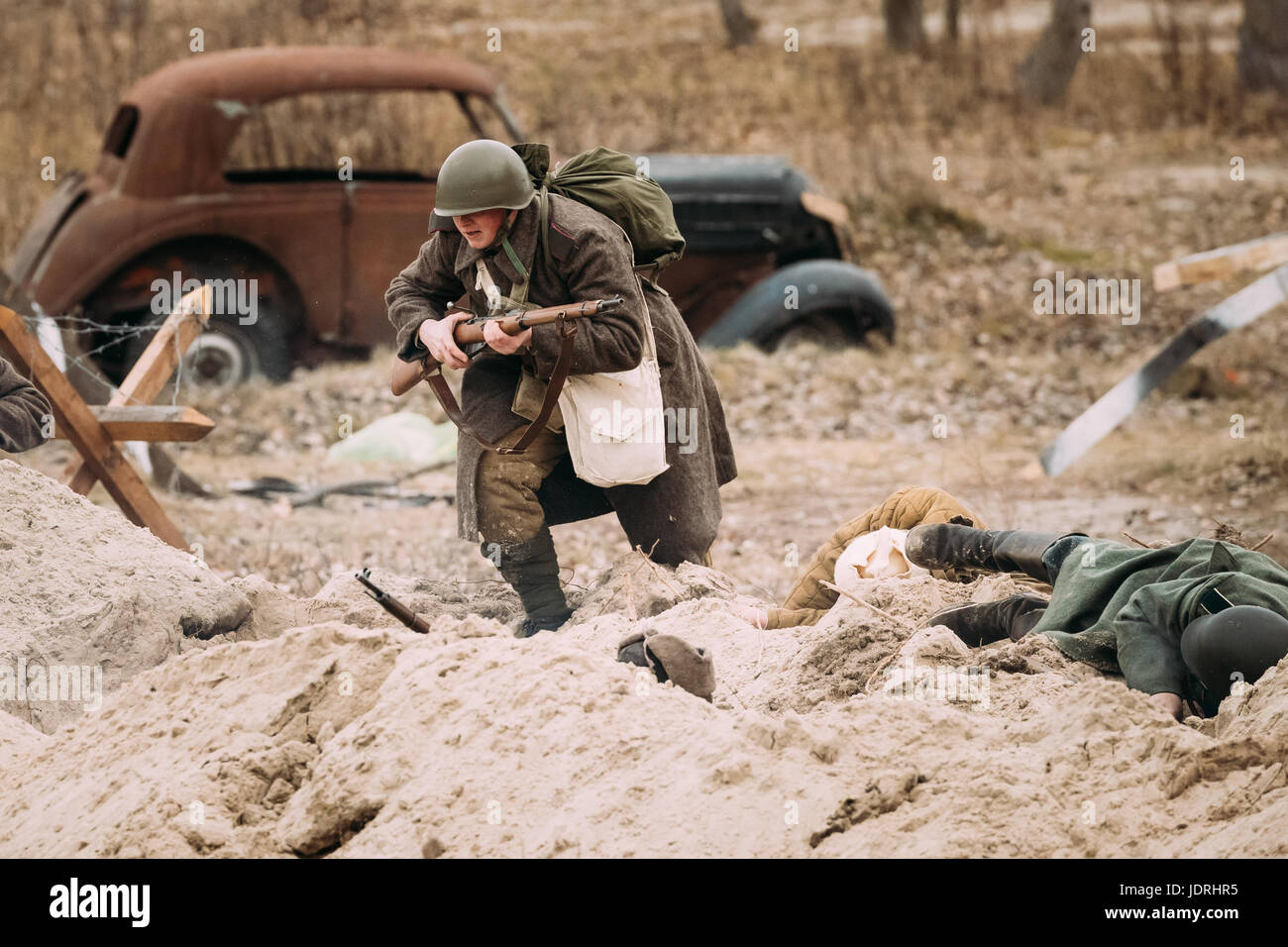 Ww2 Soldier Running High Resolution Stock Photography and Images - Alamy