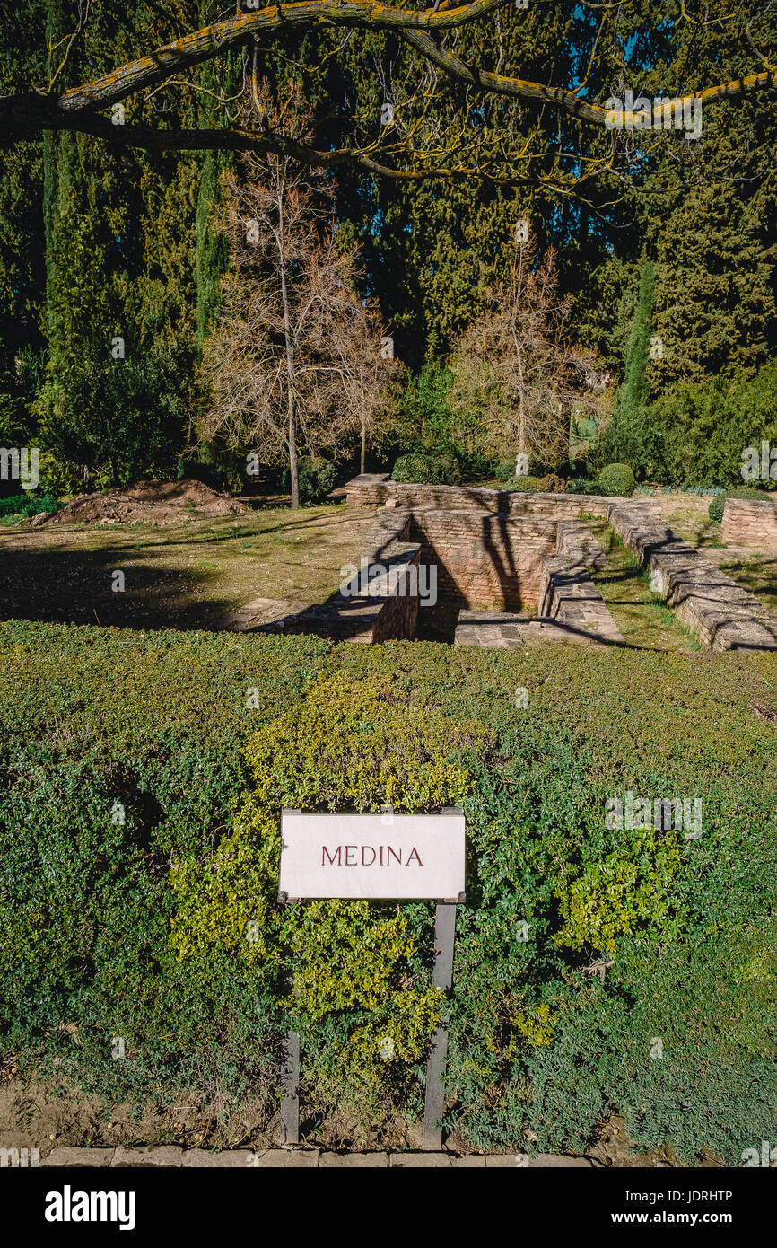 THe medina at the Palacio de Generalife gardens, Alhambra, Granada ...