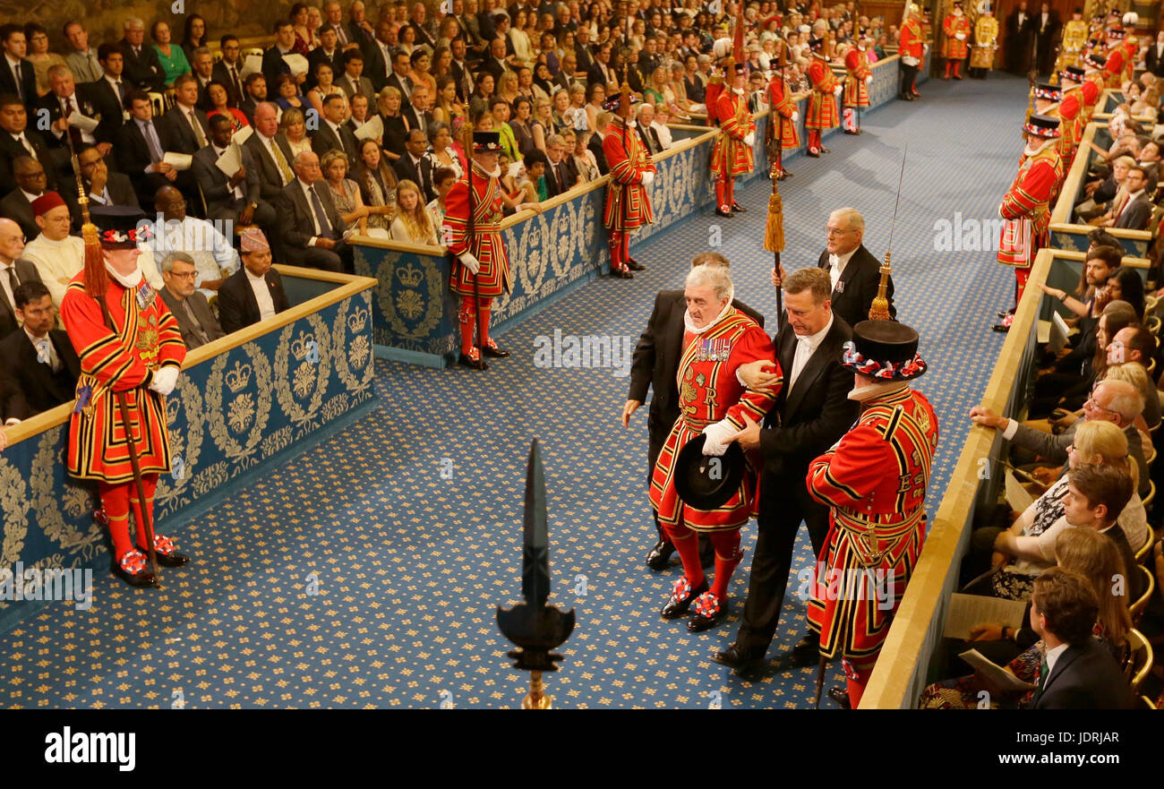 The queens bodyguard hi-res stock photography and images - Alamy
