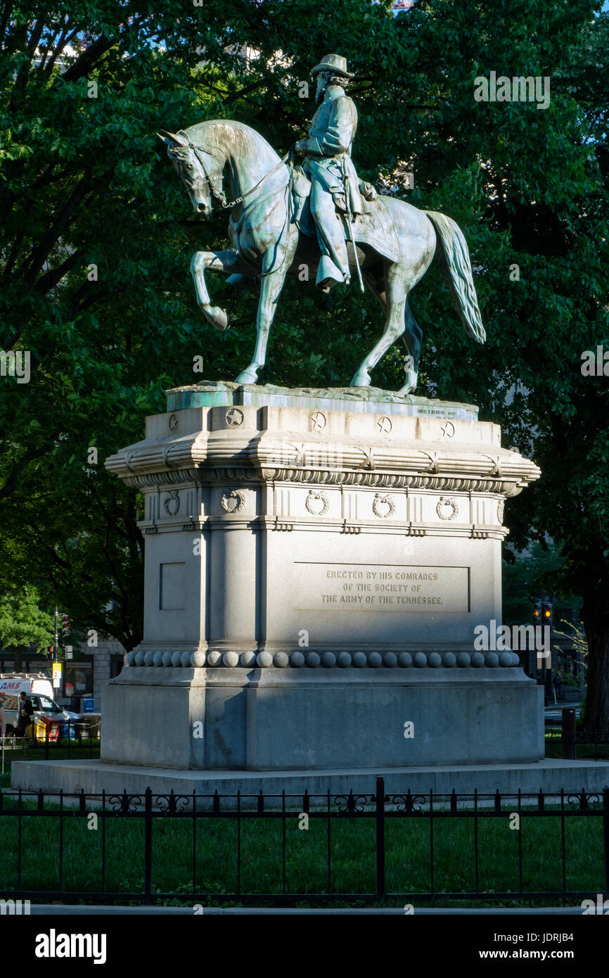 James b mcpherson statue hi-res stock photography and images - Alamy