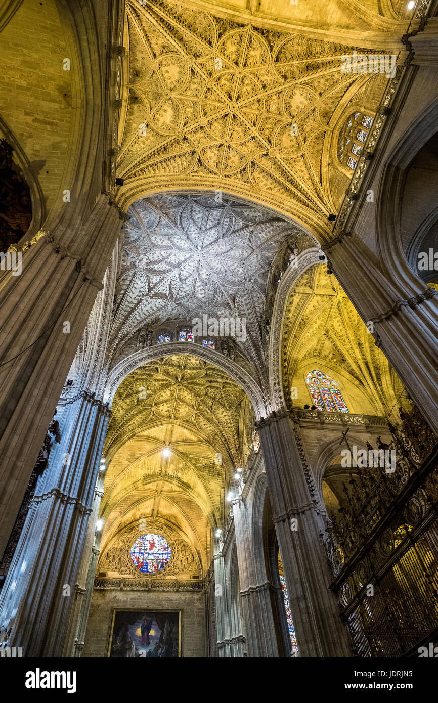 interior of Seville cathedral Stock Photo - Alamy