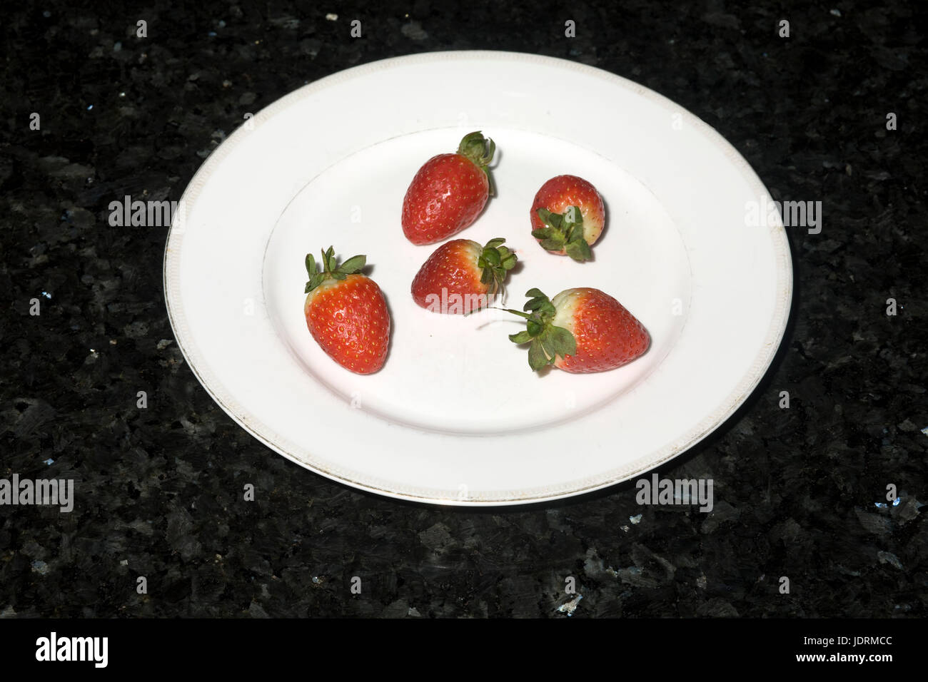 Five bar plate hi-res stock photography and images - Alamy