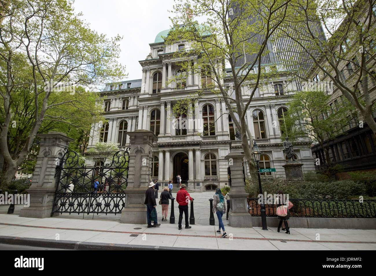 Old city hall hi-res stock photography and images - Alamy
