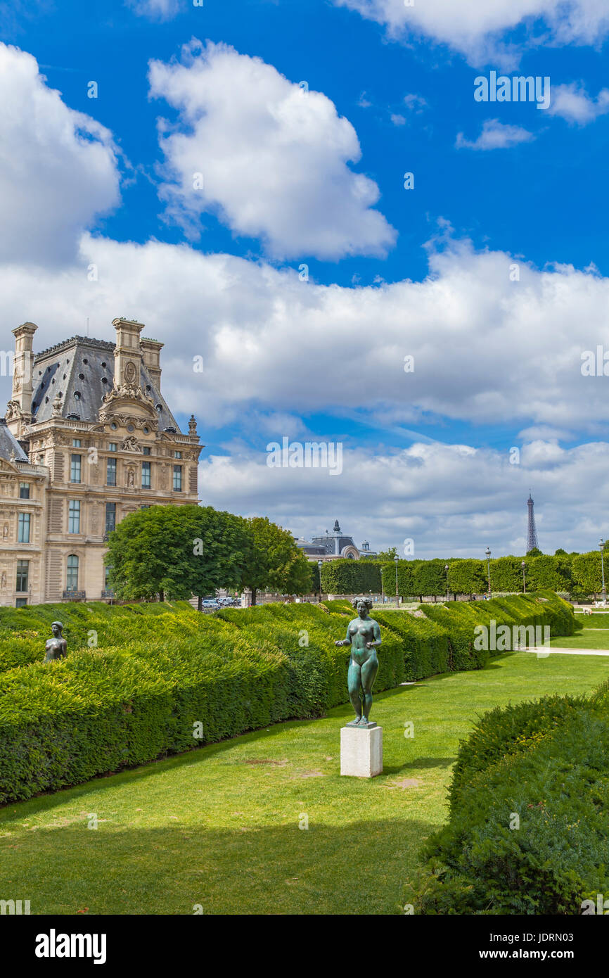 Detail of the Tuileries Garden in Paris, France Stock Photo - Alamy