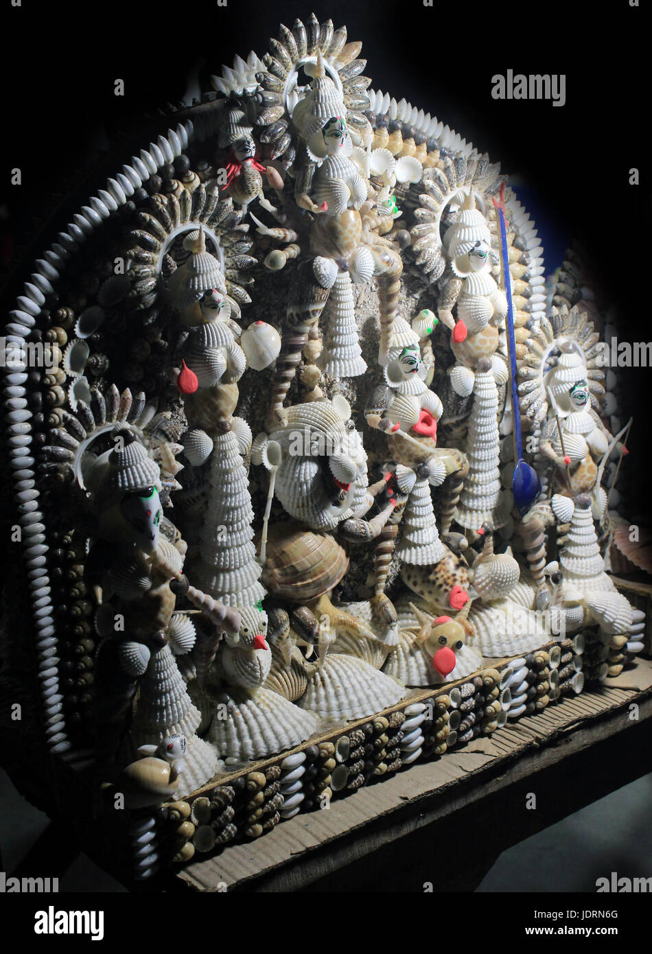 Indian shell beads hi-res stock photography and images - Alamy