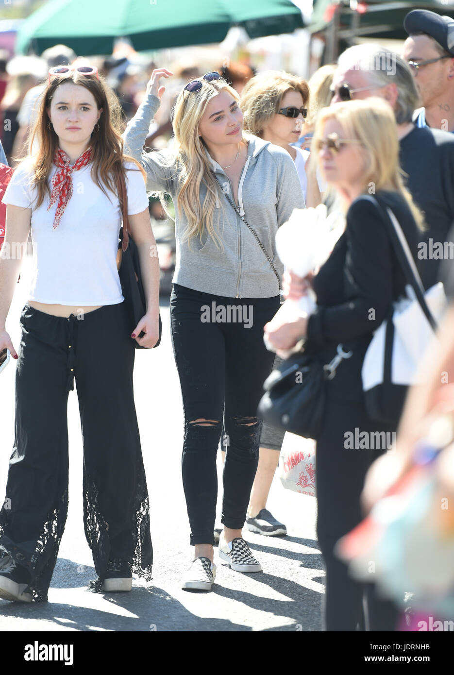 Chloe Grace Moritz goes to the Studio City Farmers Market with friends ...