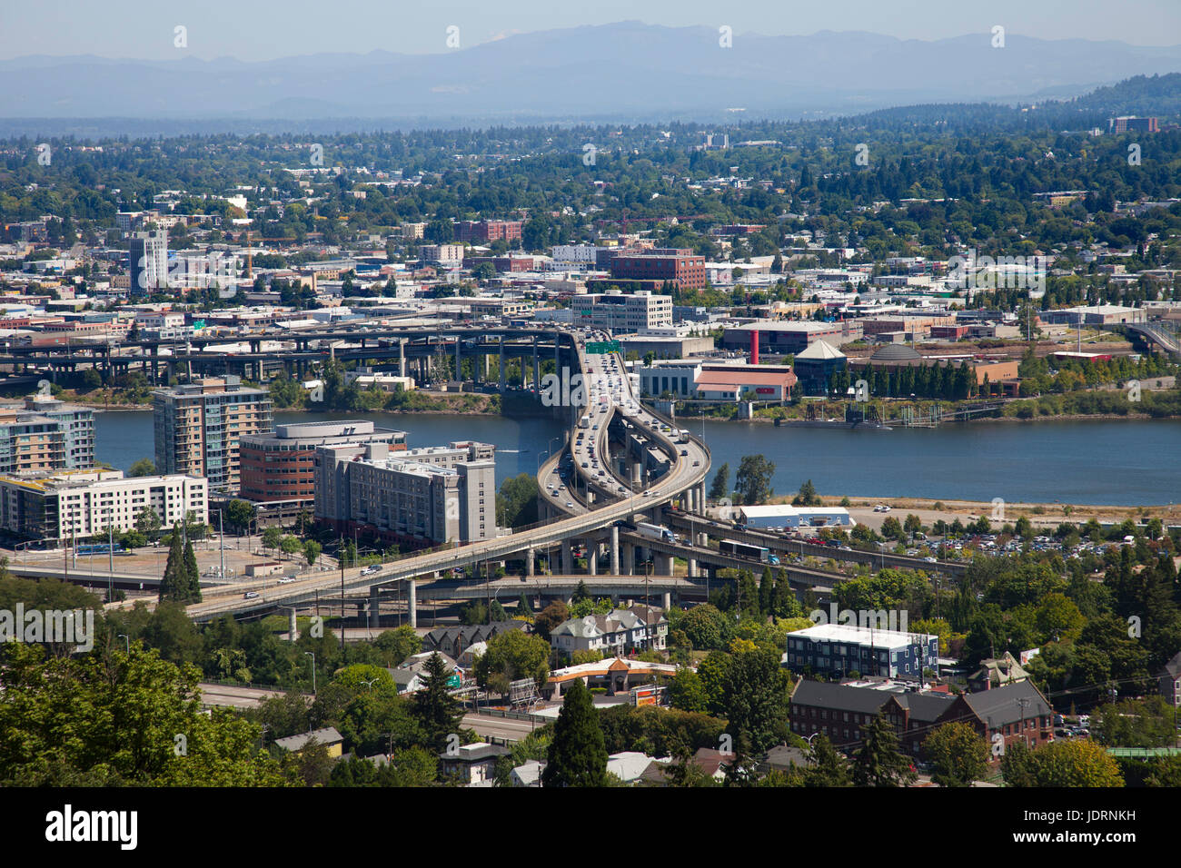 America, state of Oregon, town of Portland, overview with, Willamette ...