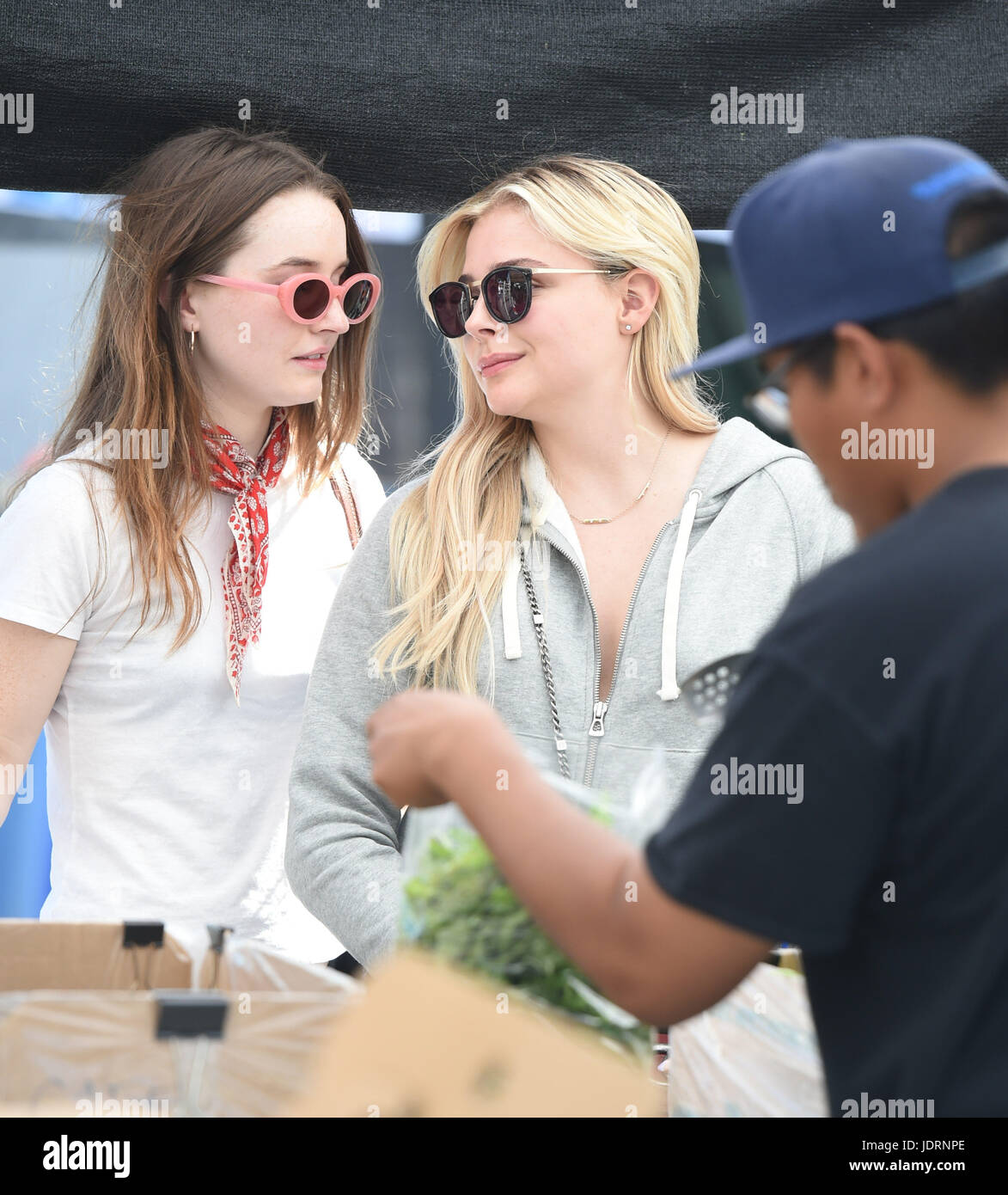 Chloe Grace Moritz goes to the Studio City Farmers Market with friends ...