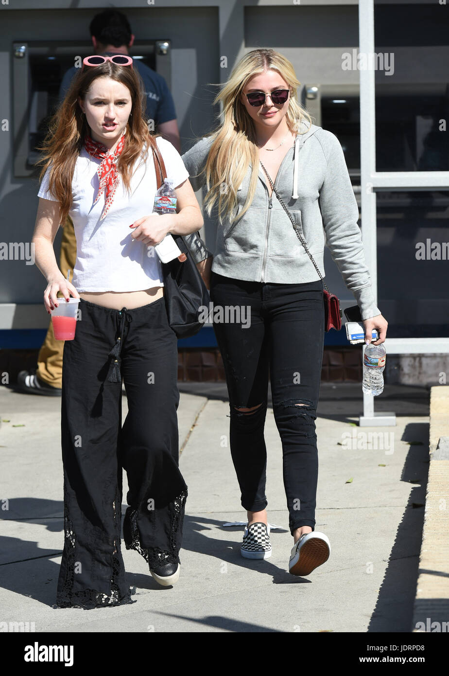 Chloe Grace Moritz goes to the Studio City Farmers Market with friends ...