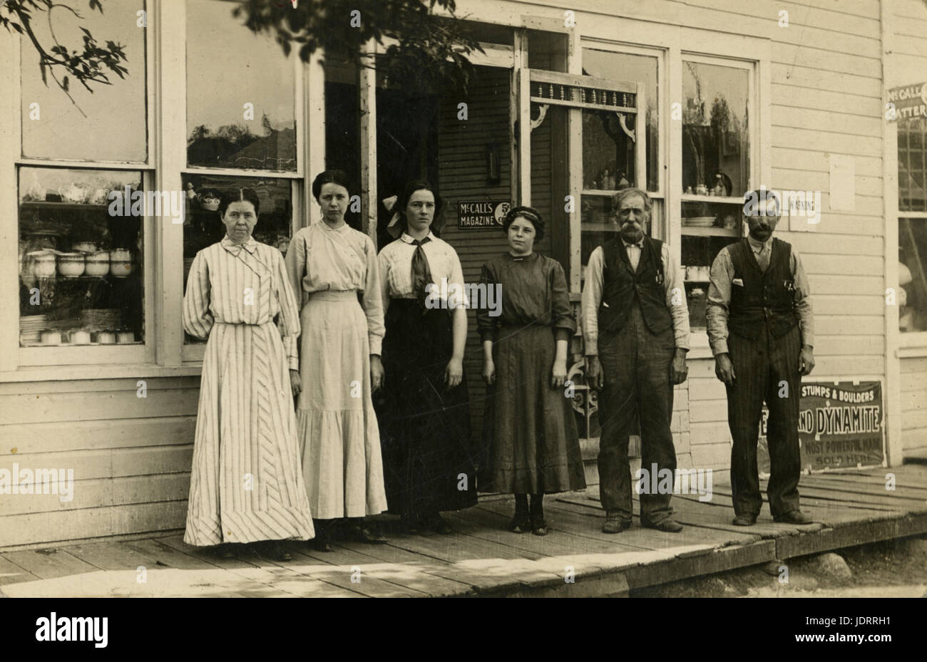 Edwardian era magazine hi-res stock photography and images - Alamy