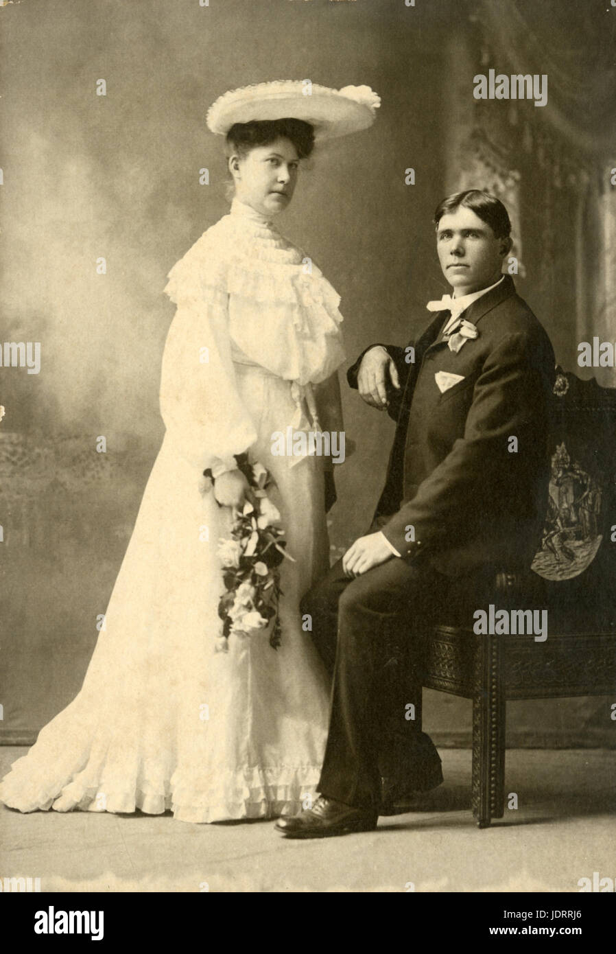 Antique wedding photo hi-res stock photography and images - Alamy