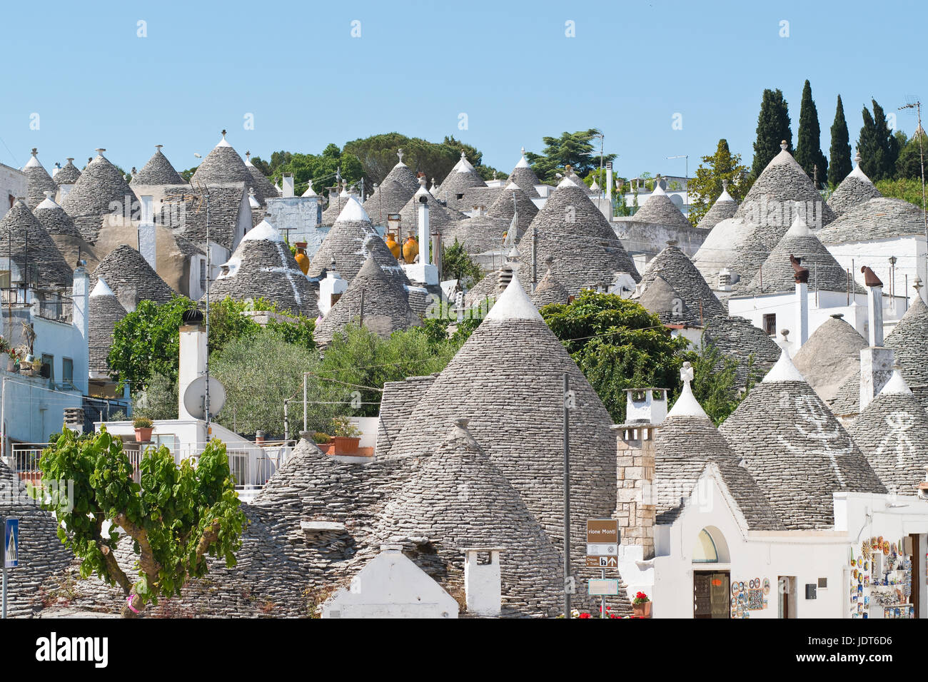Panoramic view of Alberobello. Puglia. Italy Stock Photo - Alamy