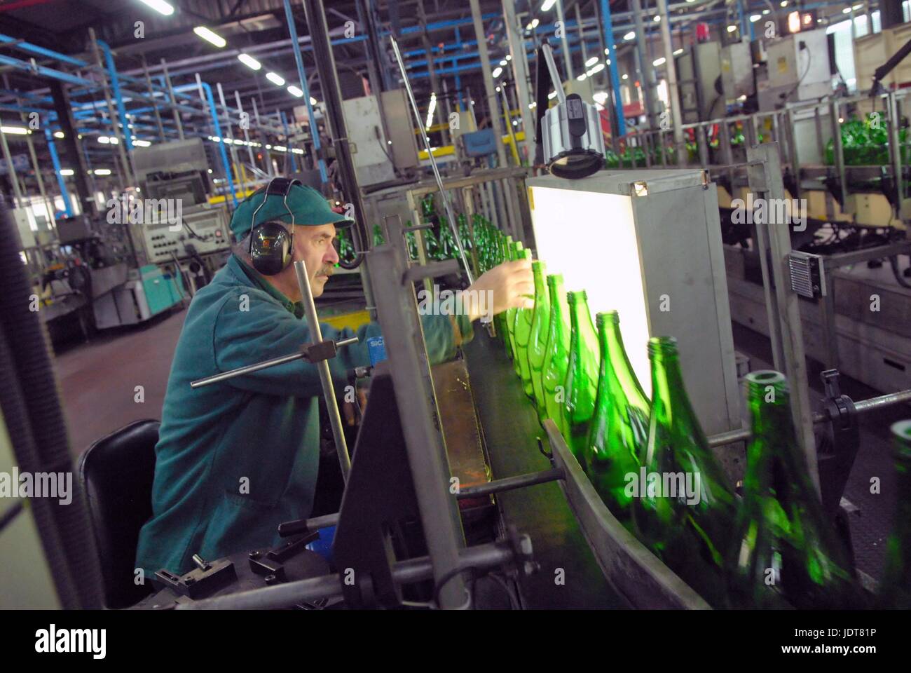 Italy, glass industry, production of glass bottles with recycled glass ...