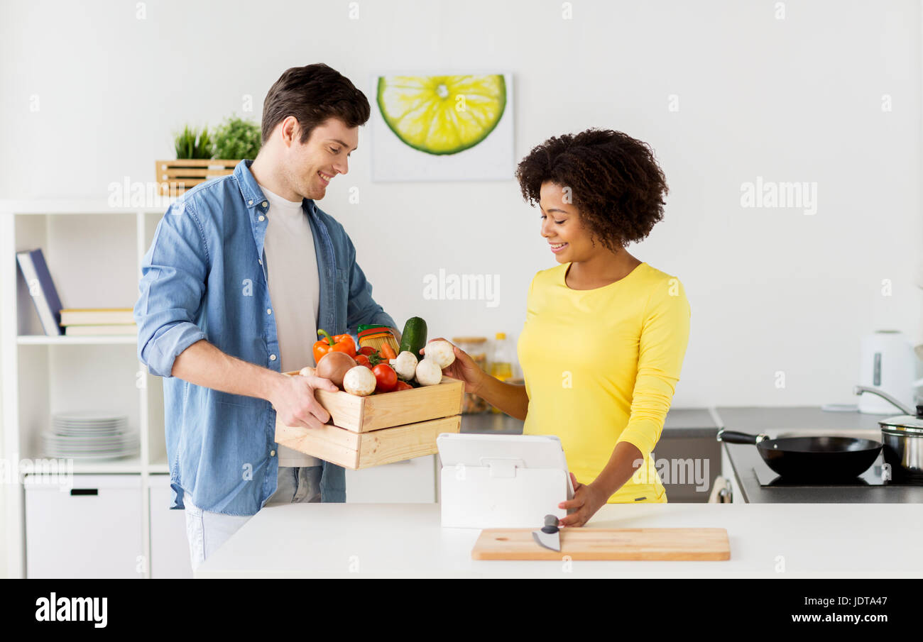 Happy meal box hi-res stock photography and images - Alamy