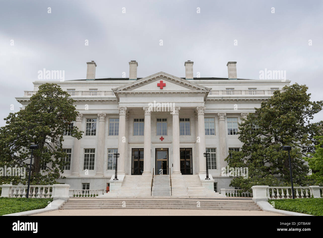 American red cross building hi-res stock photography and images - Alamy