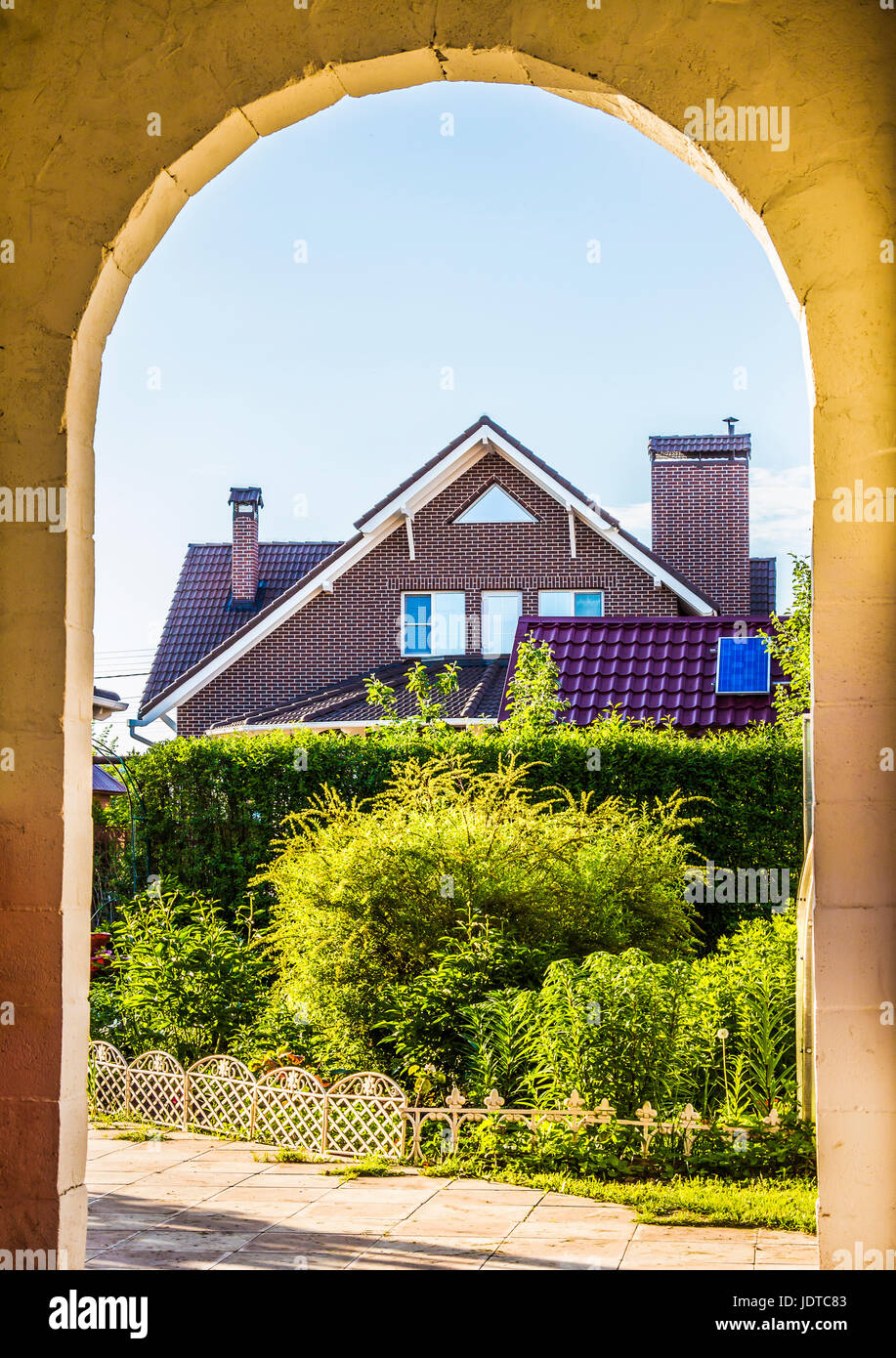 Landscaped gardens red brick building hi-res stock photography and ...