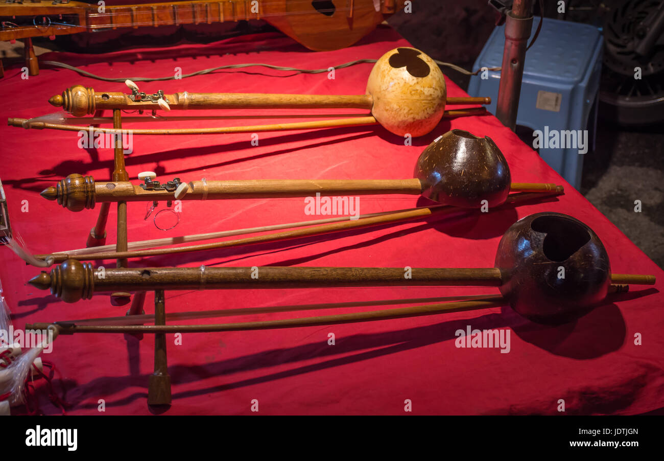 Coconut musical instrument hi-res stock photography and images - Alamy