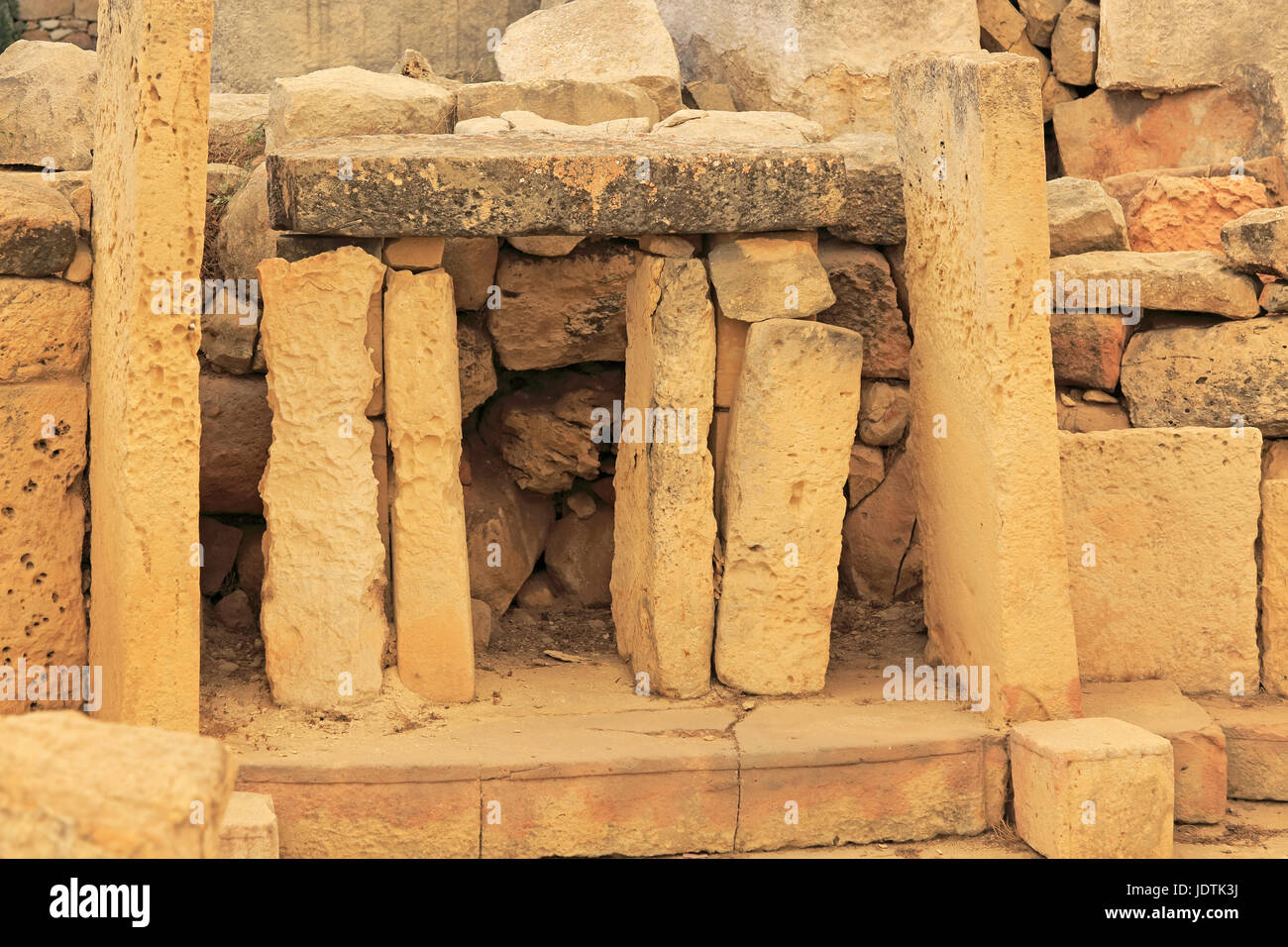 Tarxien neolithic megalithic prehistoric temple complex site, Malta ...