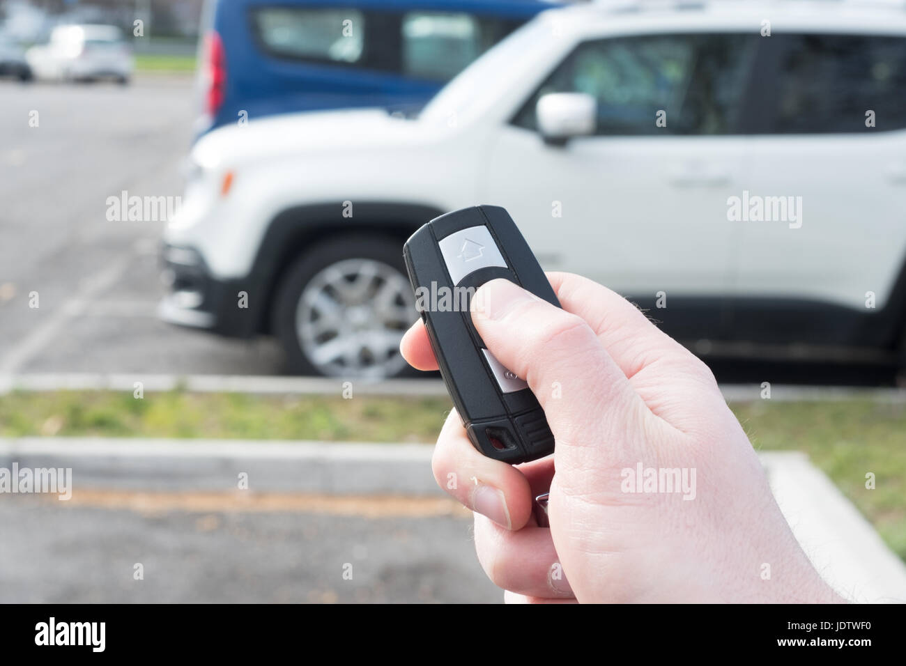 Car security alarm system hi-res stock photography and images - Alamy