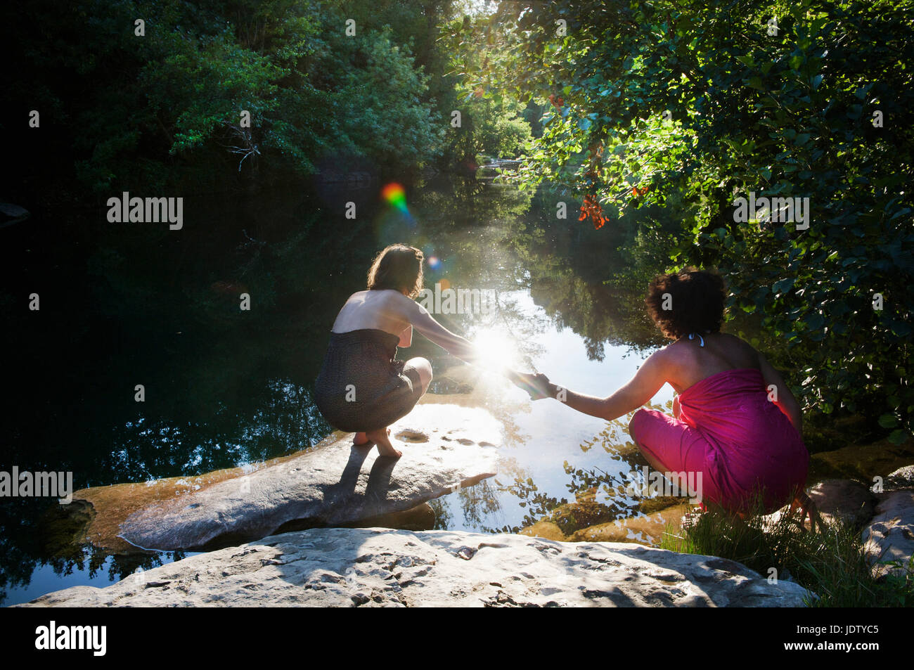 Relaxing river scene hi-res stock photography and images - Alamy
