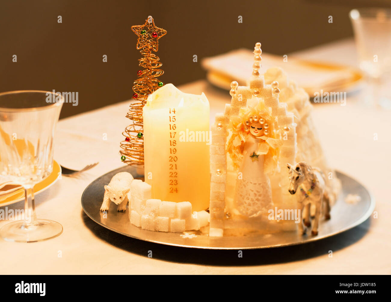 Nativity setting hi-res stock photography and images - Alamy