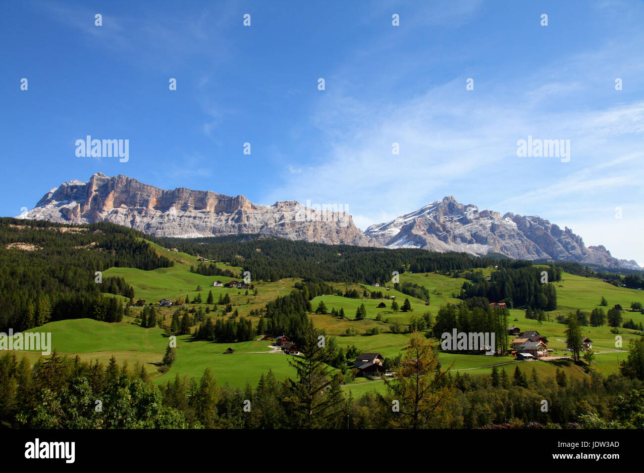 Overlooking blue mountains hi-res stock photography and images - Alamy
