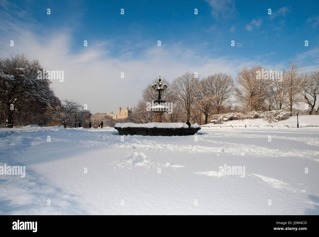 Above ground structures hi-res stock photography and images - Alamy