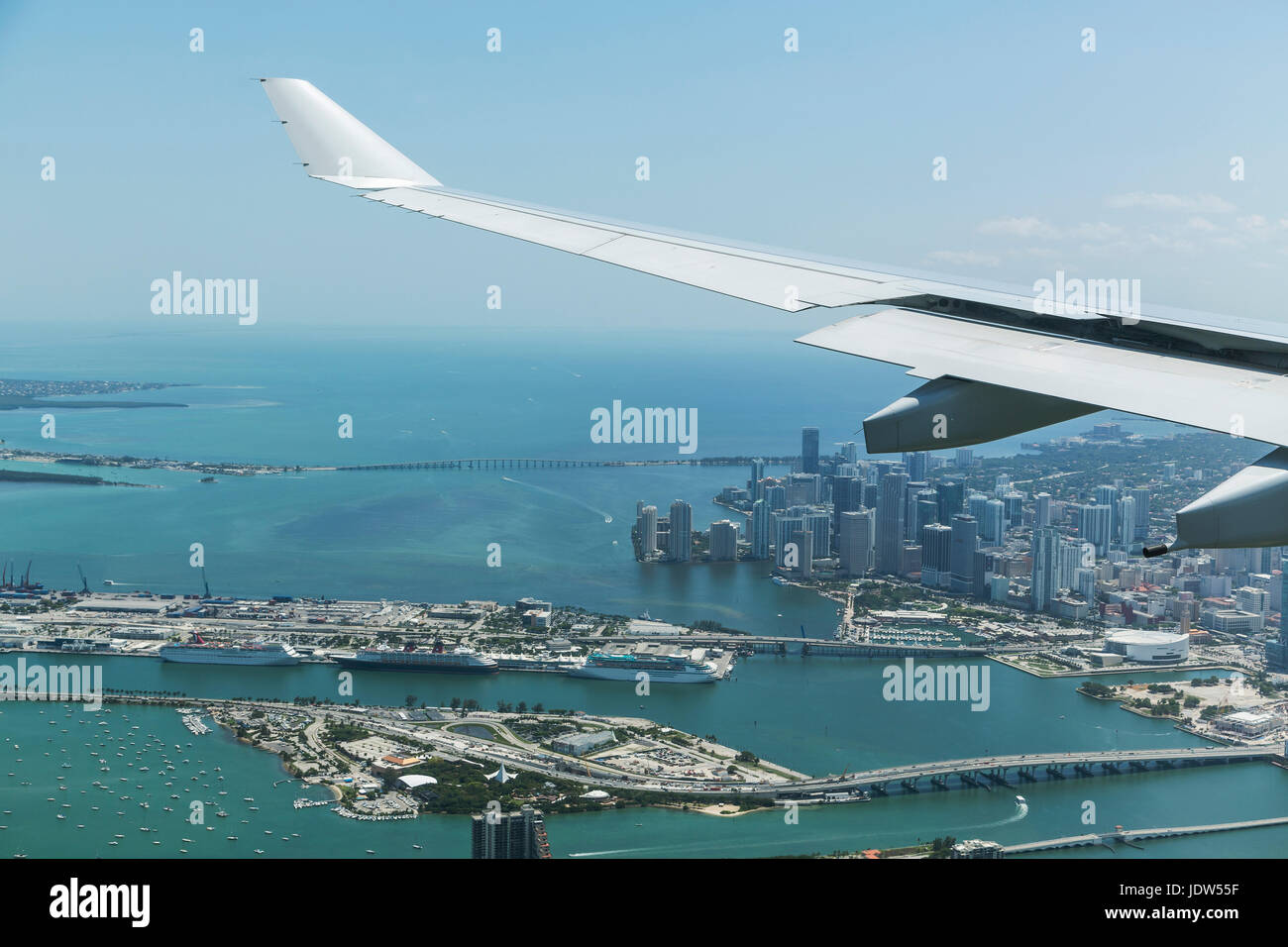 Airplane wing coast hi-res stock photography and images - Alamy