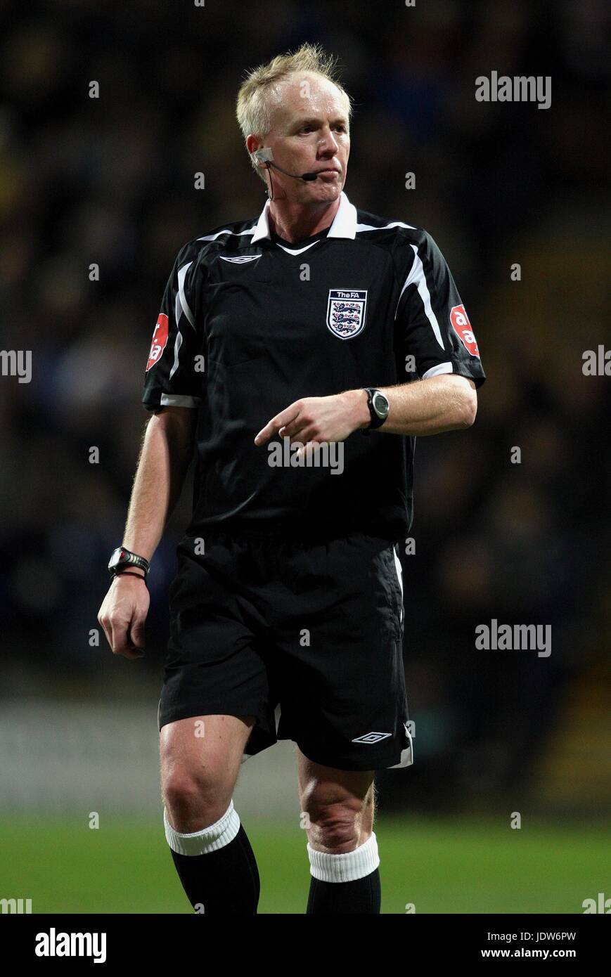 The referee peter walton hi-res stock photography and images - Alamy