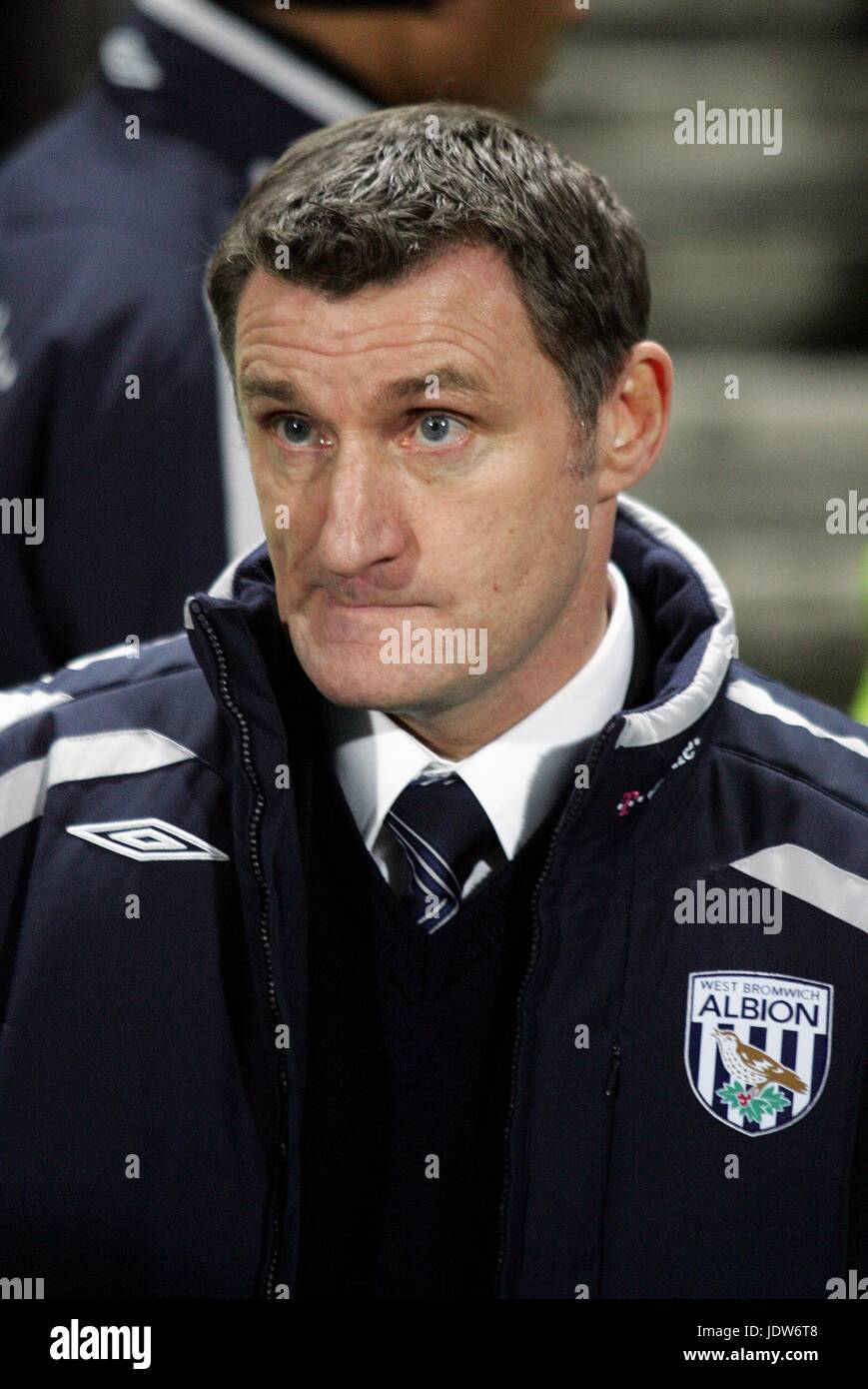 TONY MOWBRAY WEST BROMWICH ALBION FC KC STADIUM HULL ENGLAND 12 January ...