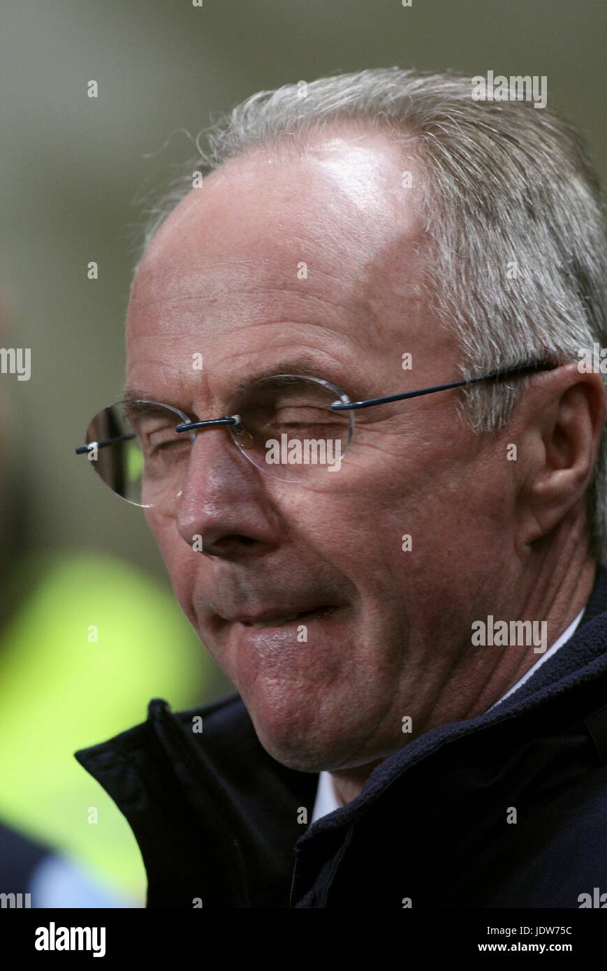 SVEN GORAN ERIKSSON MANCHESTER CITY FC MANAGER CITY OF MANCHESTER ...