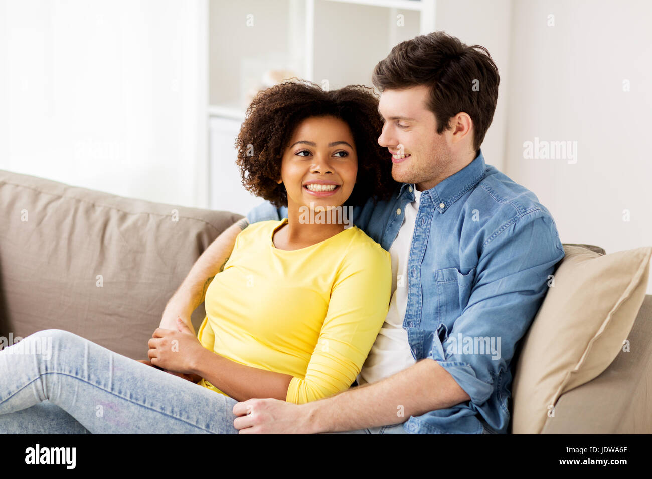 International couple hi-res stock photography and images - Alamy