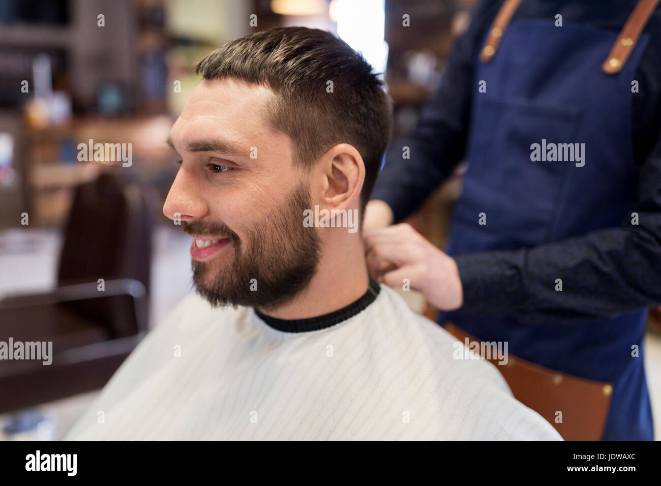 Barber shop hairdresser hi-res stock photography and images - Alamy