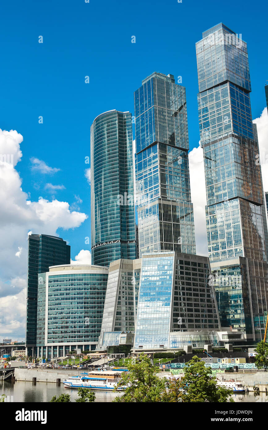 City modern buildings hi-res stock photography and images - Alamy