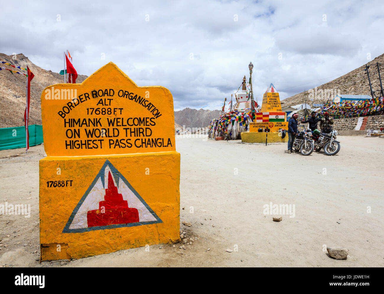 Worlds highest mountains hi-res stock photography and images - Alamy