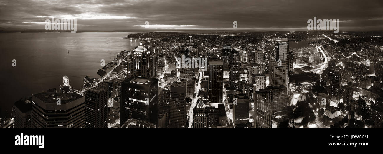 Seattle rooftop panorama view with urban architecture at night Stock ...