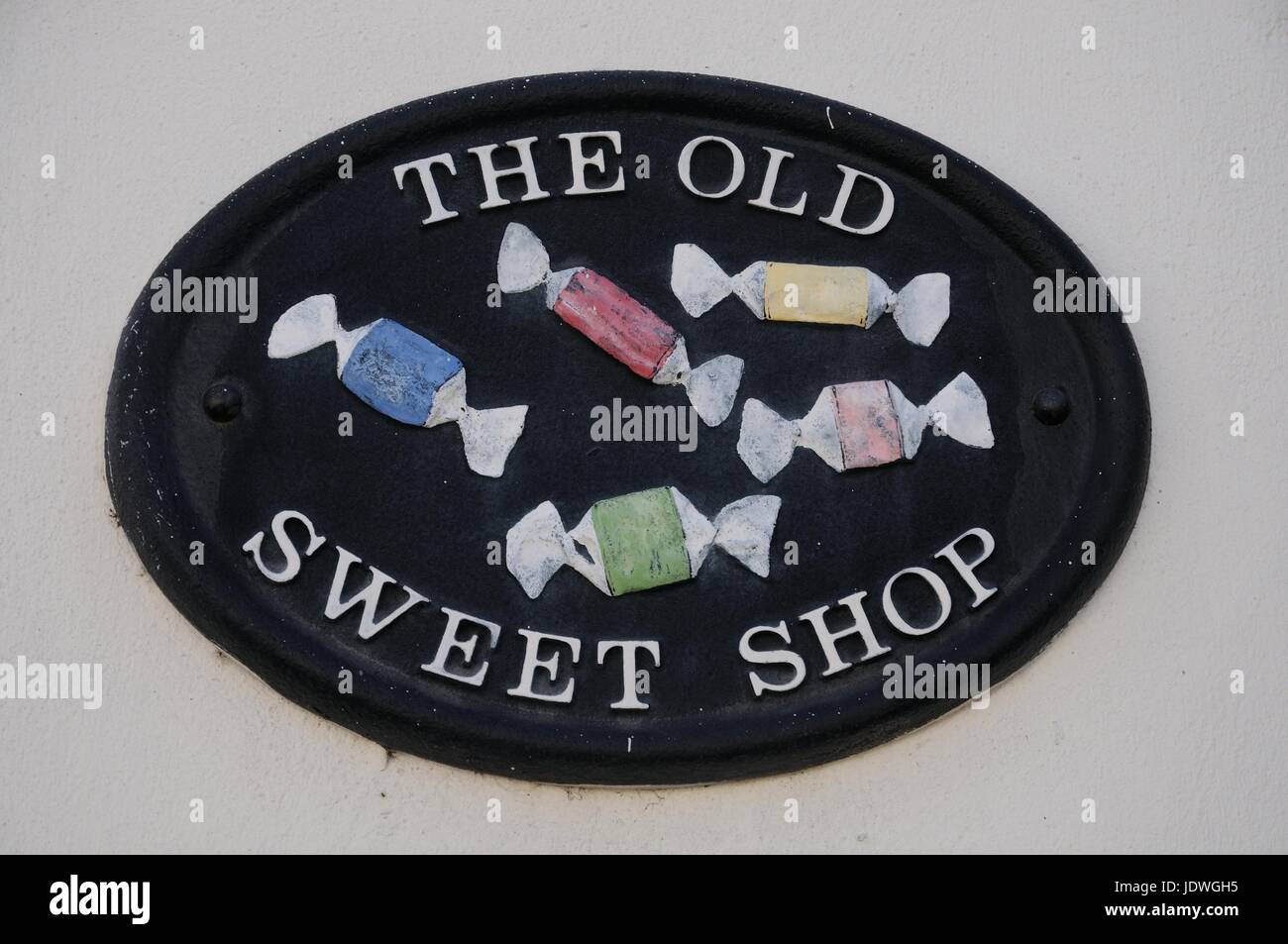 Sweet shop sign hi-res stock photography and images - Alamy