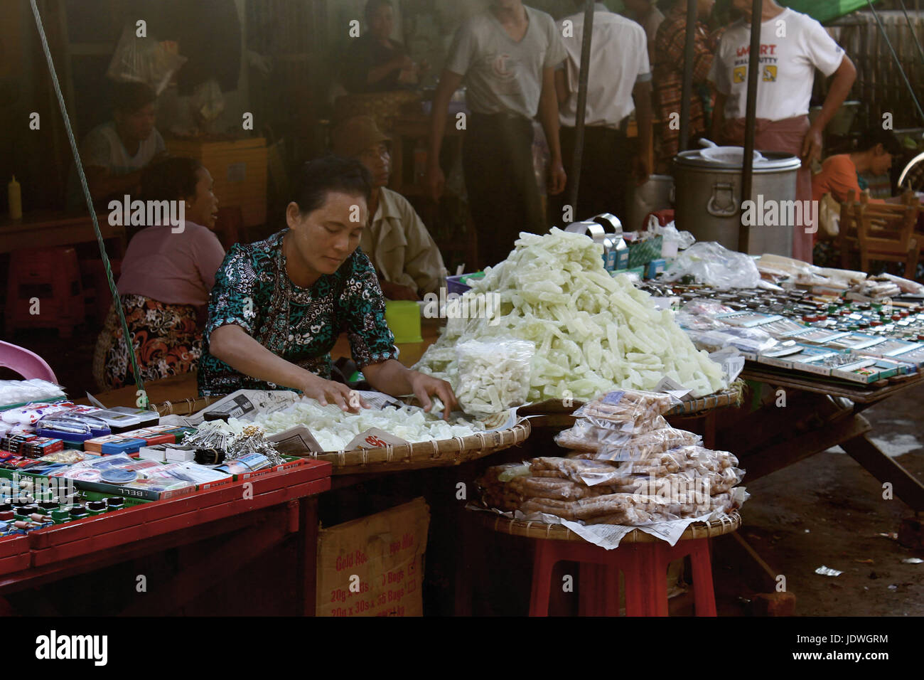 Zegyo market mandalay myanmar hi-res stock photography and images - Alamy