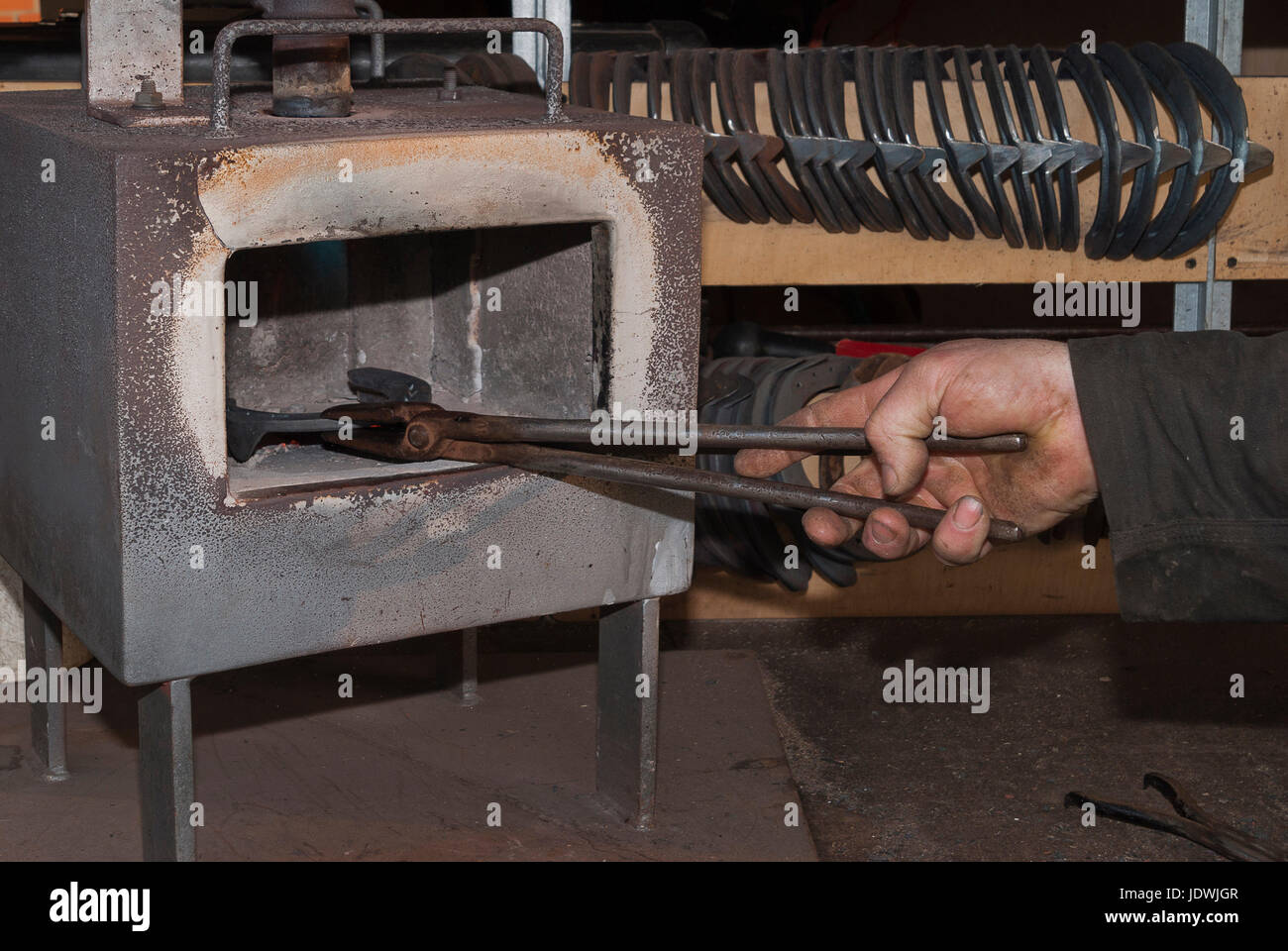 Hufschmied hi-res stock photography and images - Alamy