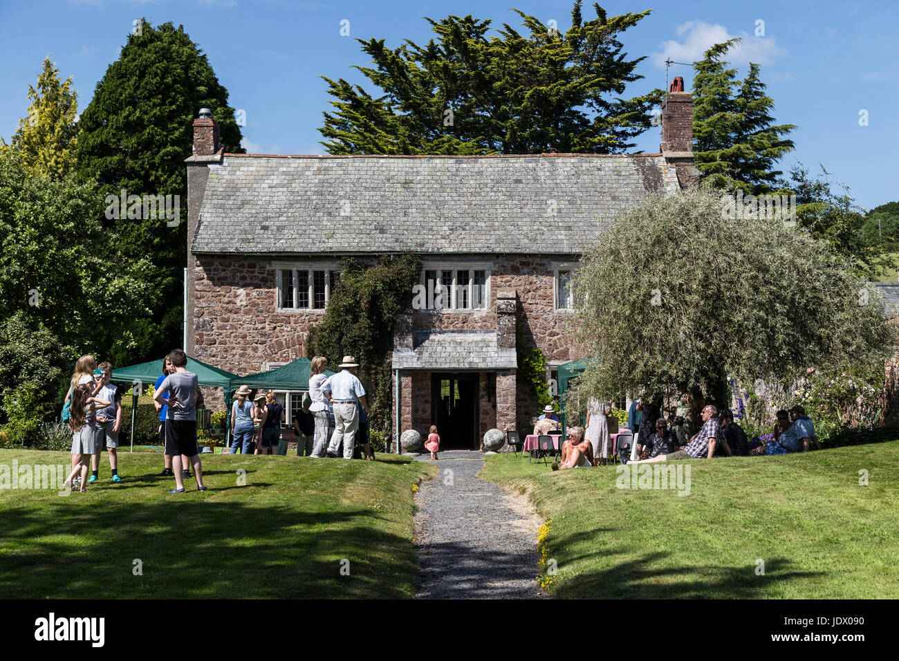 Village party uk hi-res stock photography and images - Alamy