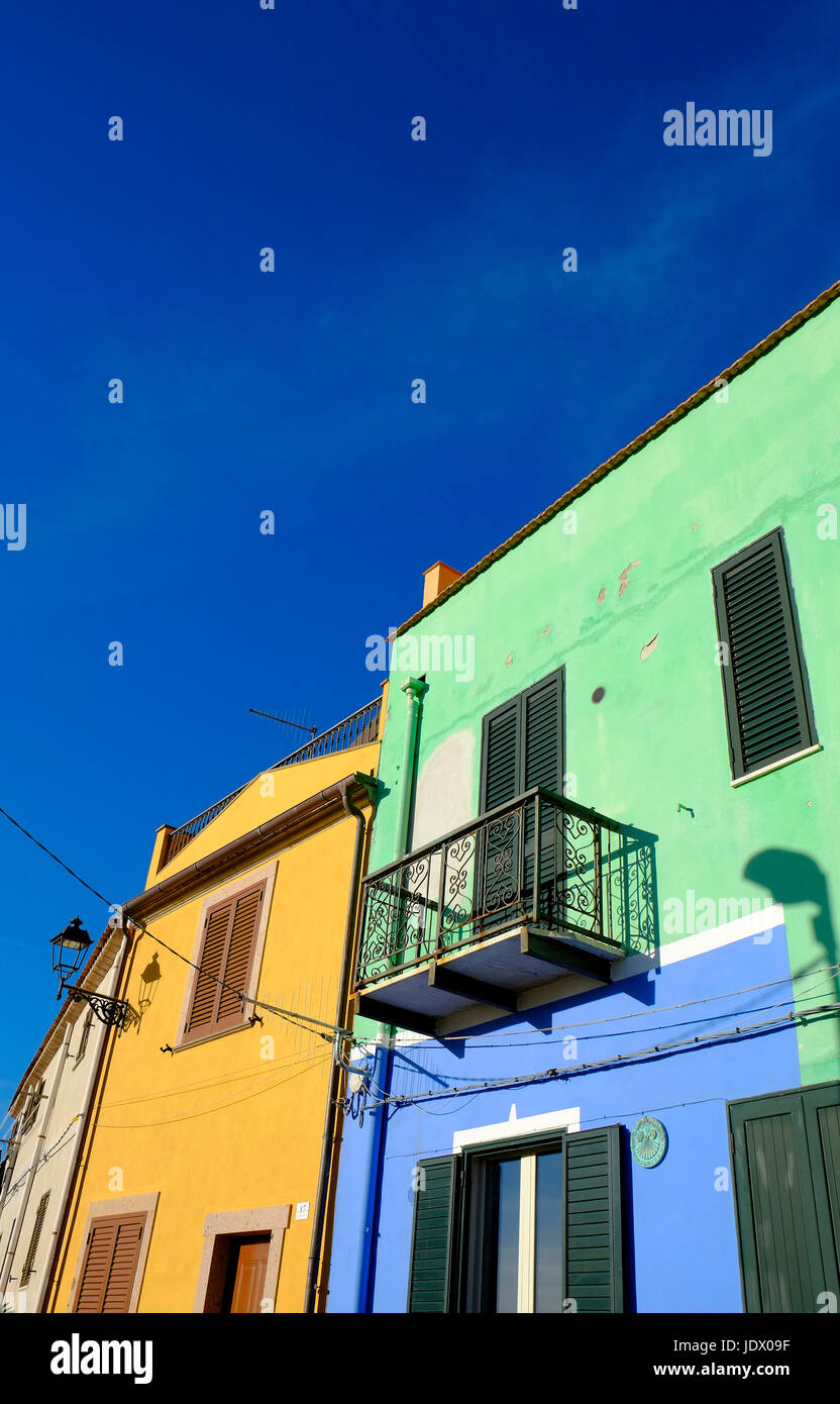 Colourful painted buildings hi-res stock photography and images - Alamy