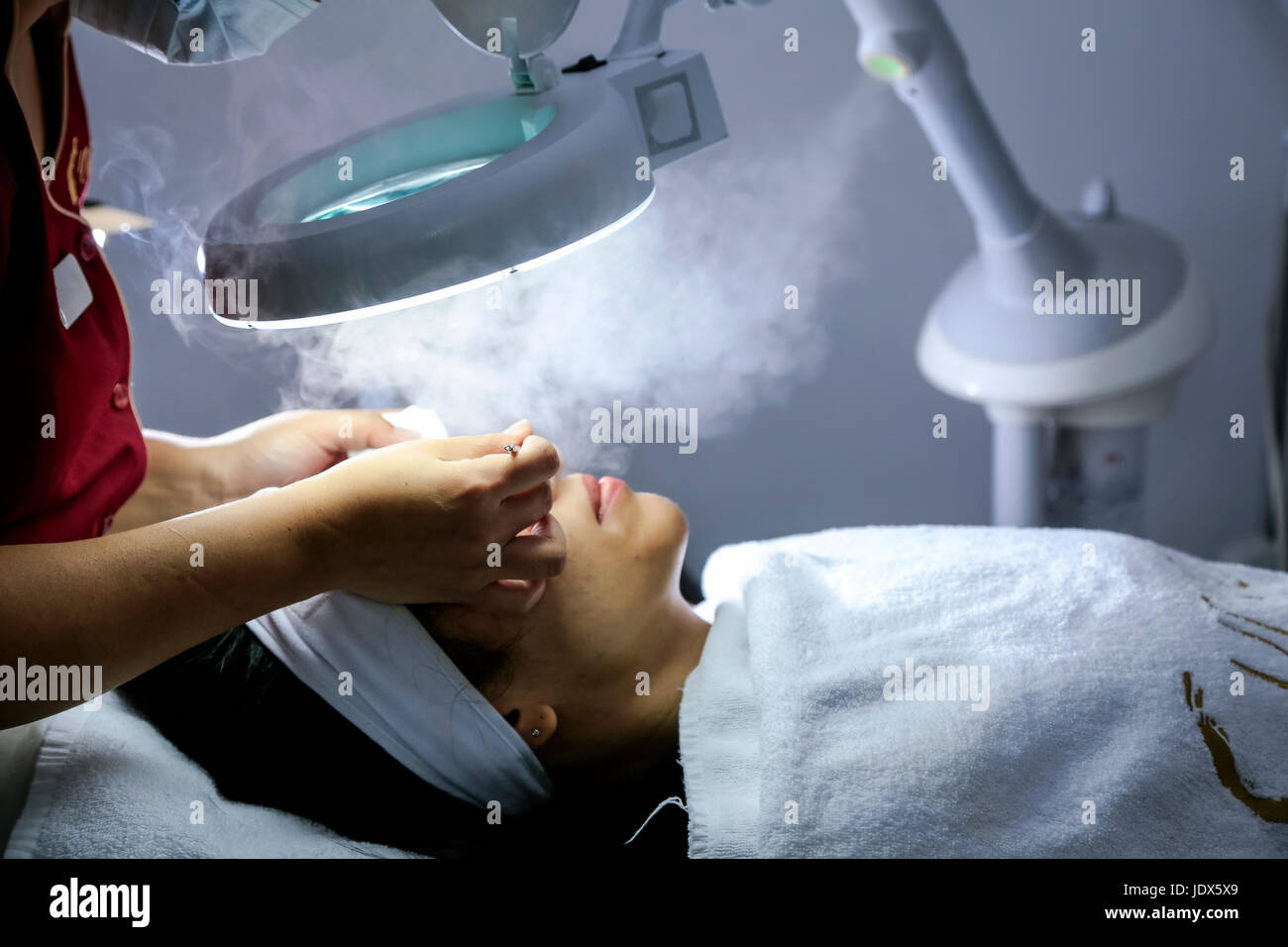 Facial steam treatment hi-res stock photography and images - Alamy